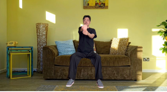 前腕内側のストレッチ | 船橋市の馬込沢うえだ鍼灸院